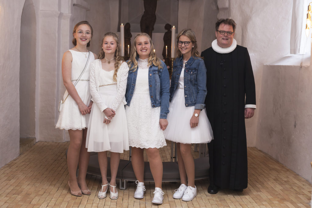 Konfirmand | Vallekilde og Hørve Sognekirker